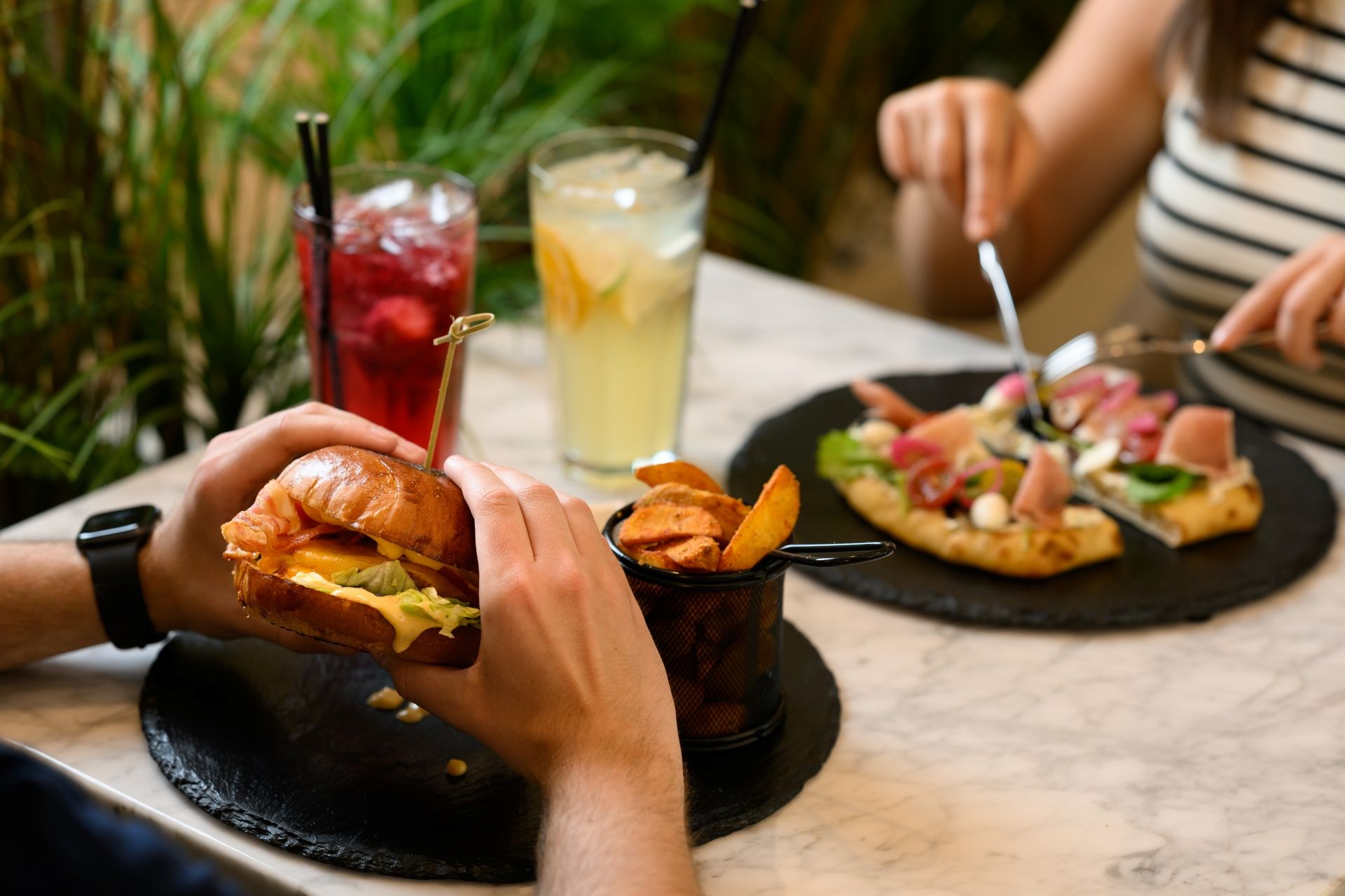 Kenese Bay Garden - Rólunk